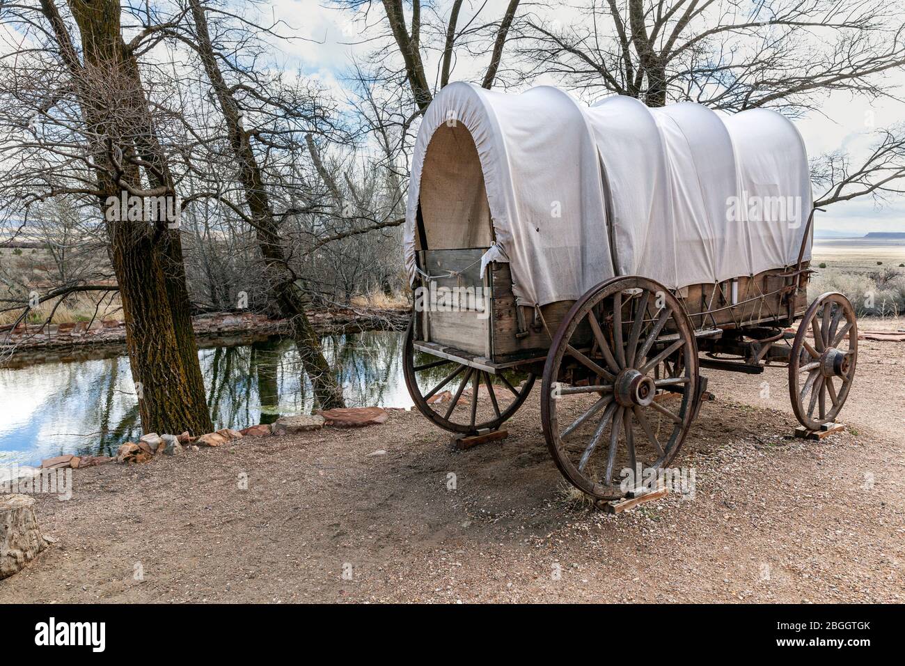 American pioneers wagon hi-res stock photography and images - Alamy