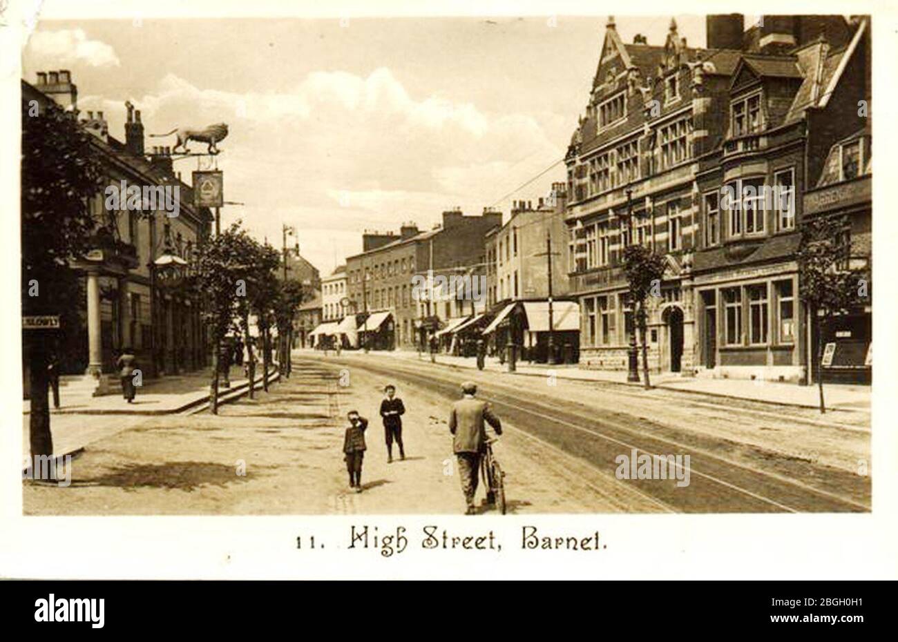Barnet High Street High Resolution Stock Photography and Images - Alamy
