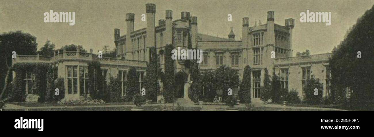 Historic highcliffe castle hi-res stock photography and images - Alamy