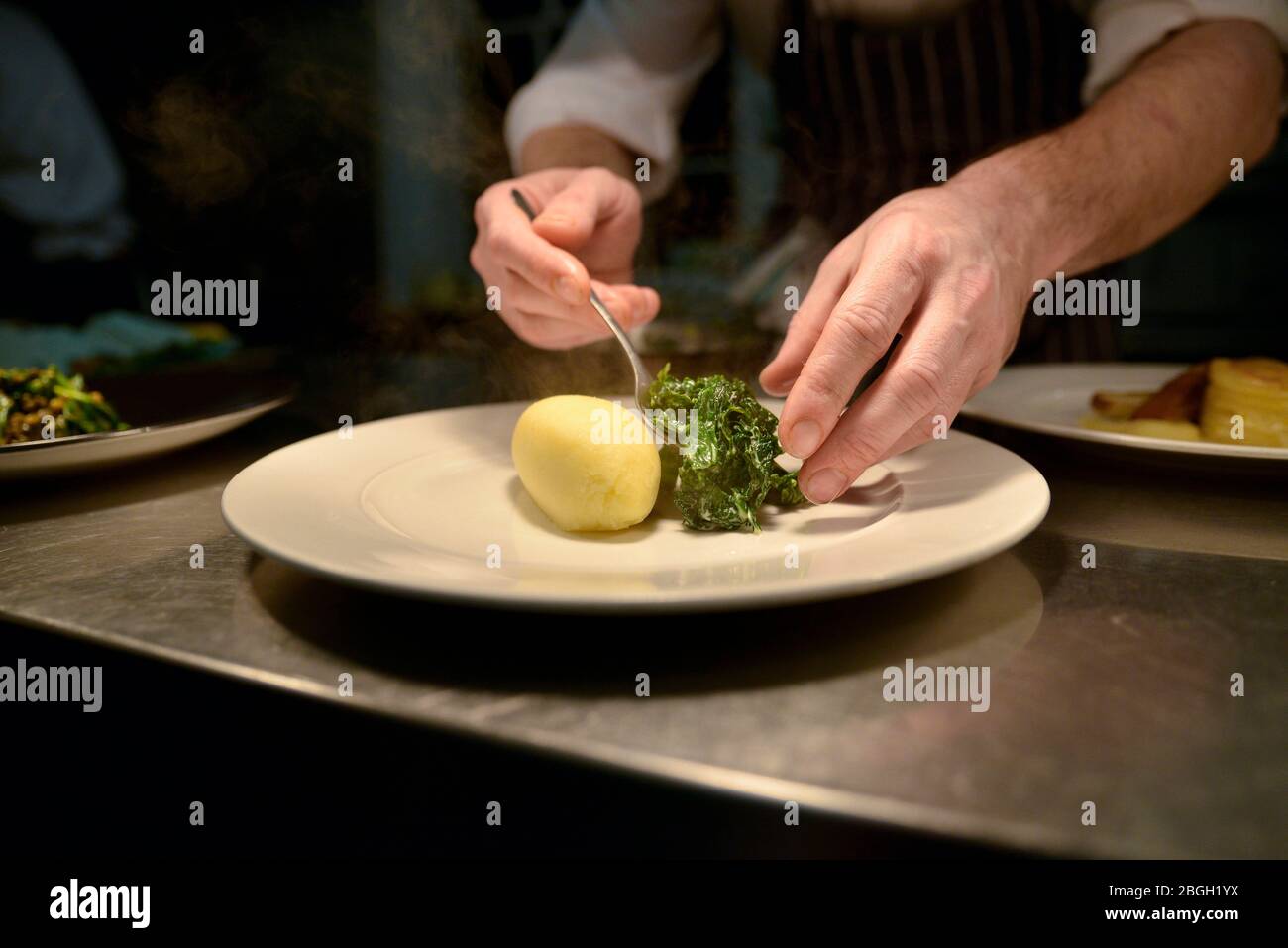 Potato plating hi-res stock photography and images - Alamy