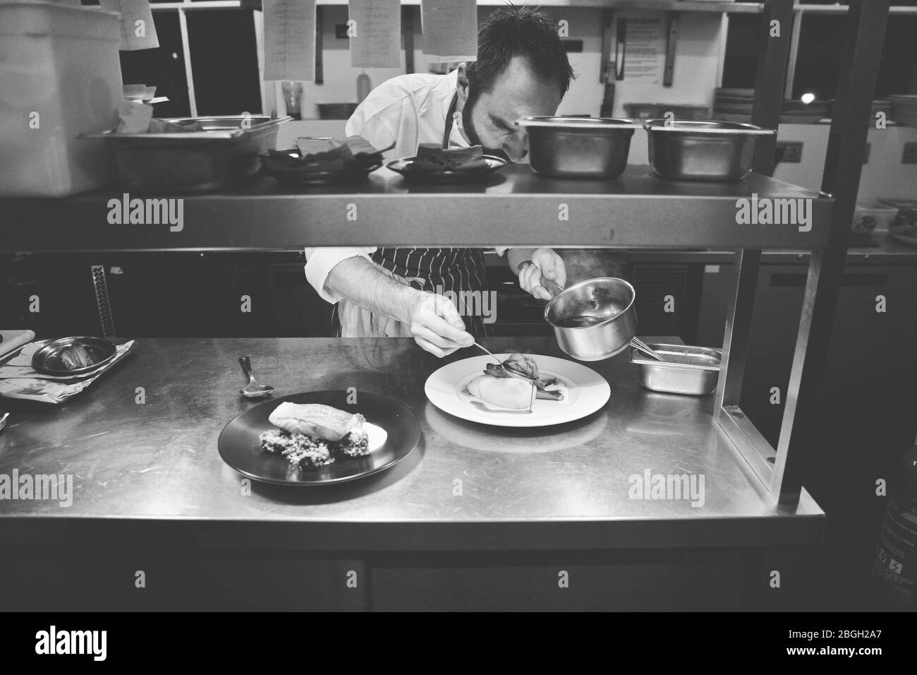 Chef plating up fine hi-res stock photography and images - Alamy