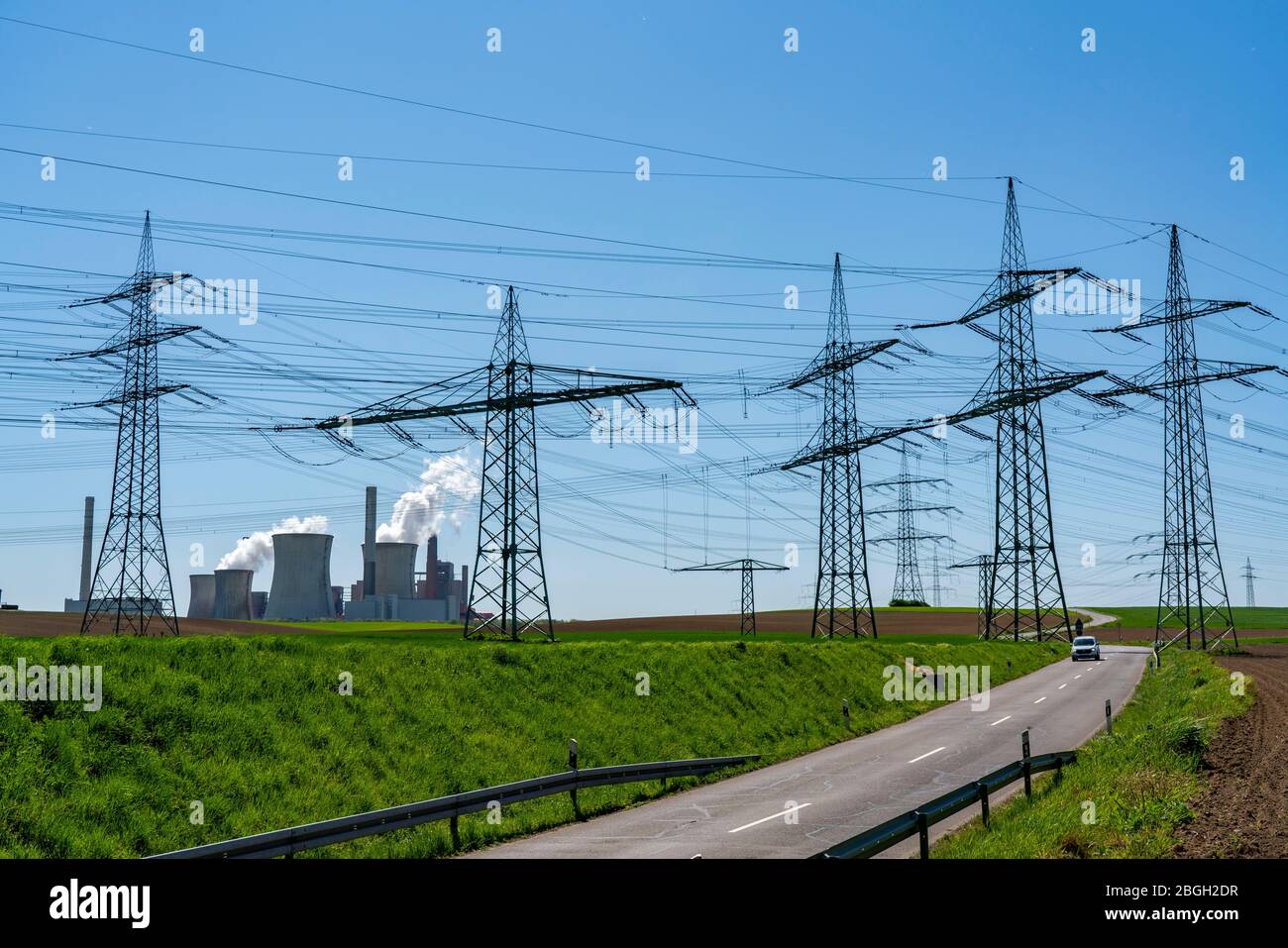 Extra-high voltage lines, 380 KV, power line, the electricity comes ...