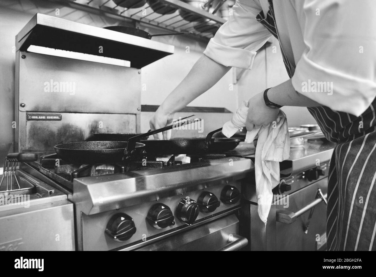 Stove top restaurant hi-res stock photography and images - Alamy