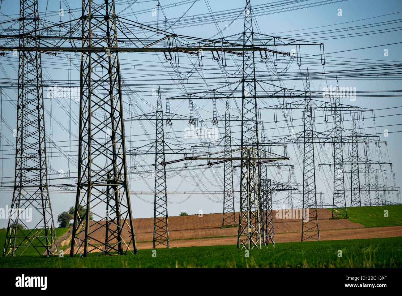 Extra-high voltage lines, 380 KV, power line, the electricity comes ...