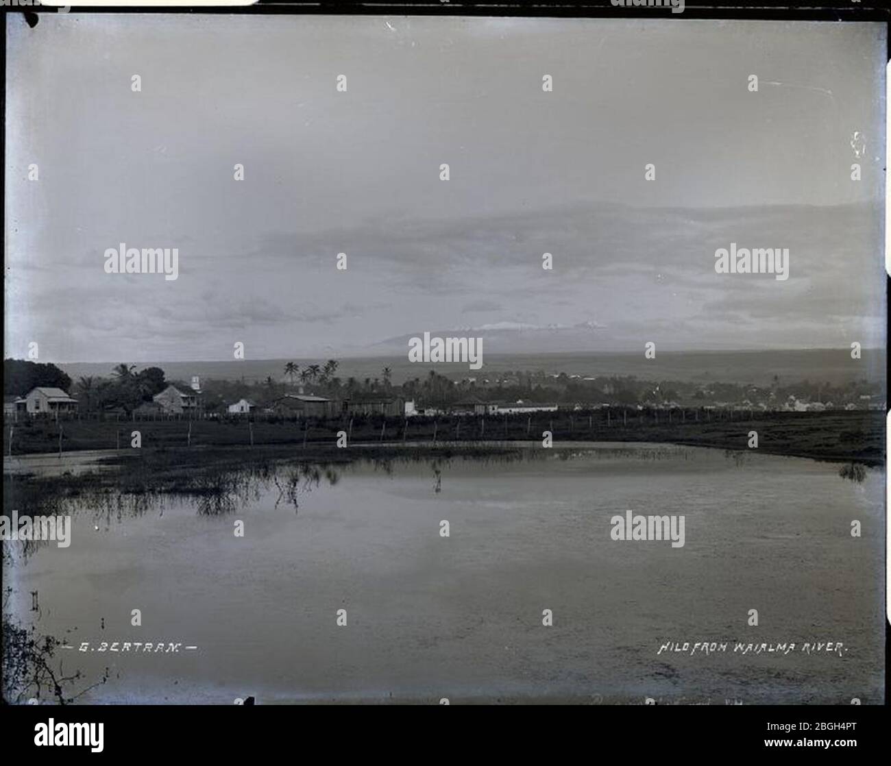 Hilo from Waiakea River (2 Stock Photo - Alamy