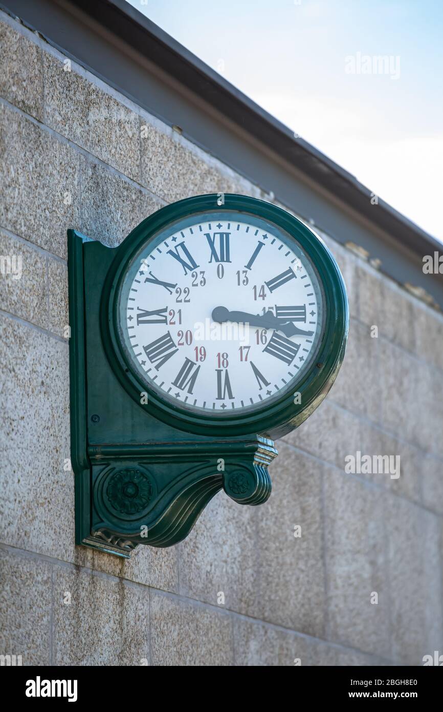 Old classic british watch hi-res stock photography and images - Alamy
