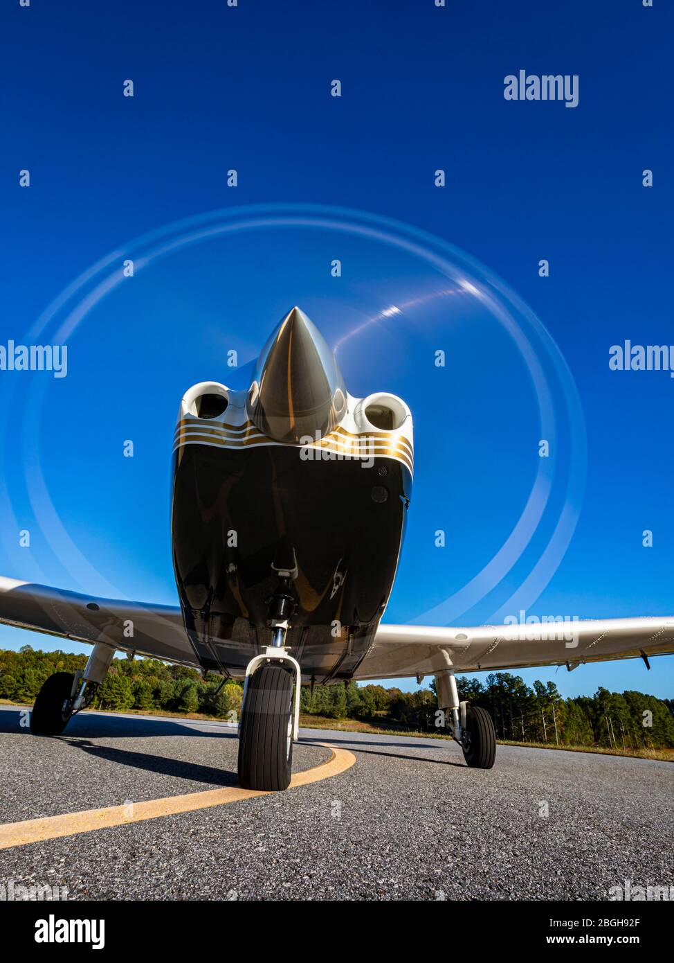 Platypod hi-res stock photography and images - Alamy