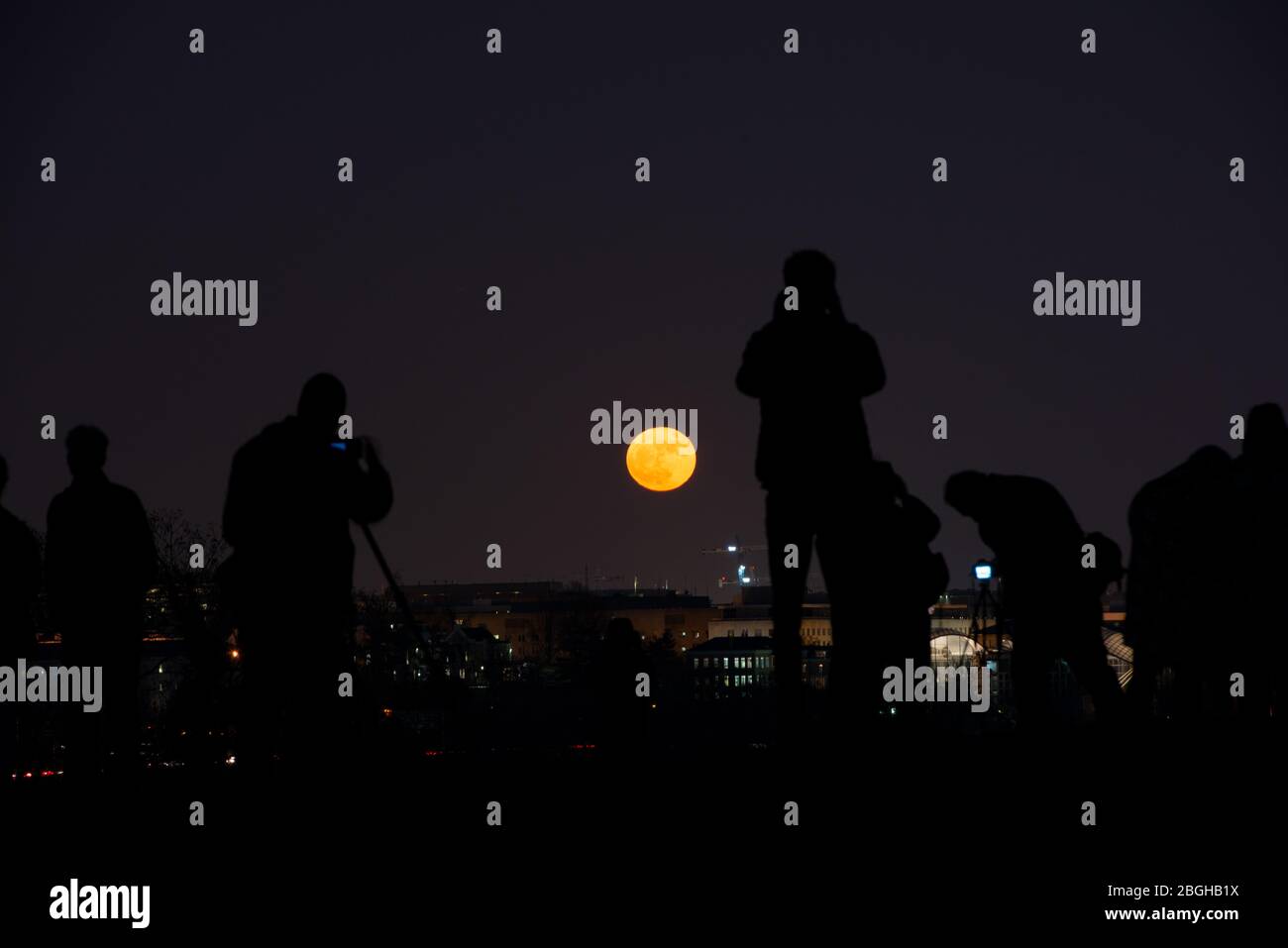 Full Moon Rising Stock Photo - Alamy