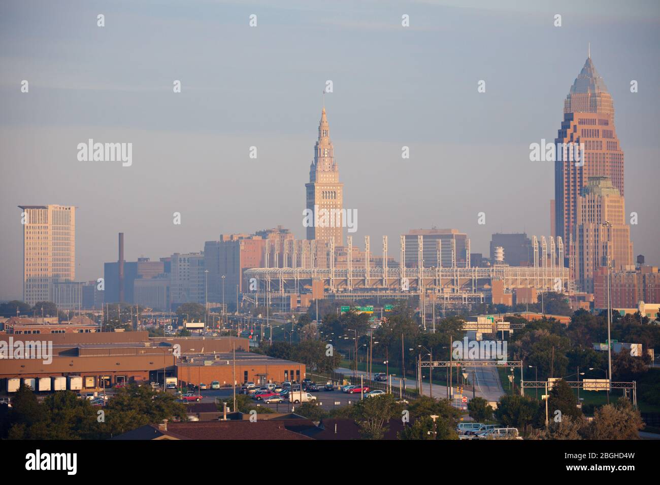 Cleveland skyline day hi-res stock photography and images - Alamy