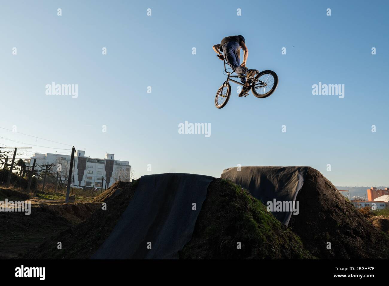 Young man jumping bmx bike hi-res stock photography and images - Alamy