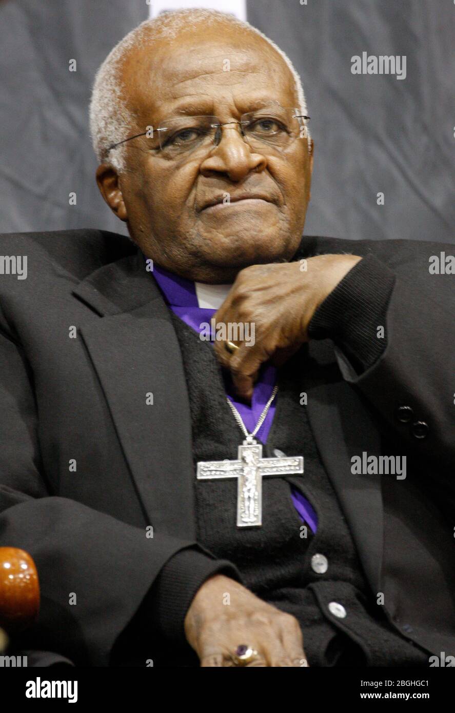 Desmond Tutu give speech on Desmond Tutu give speech on