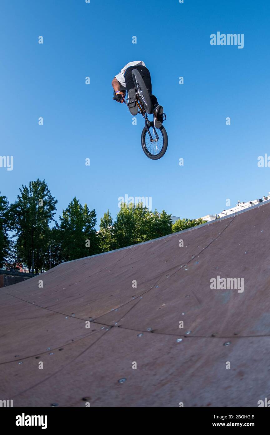 Dangerous wooden ramp hi-res stock photography and images - Alamy