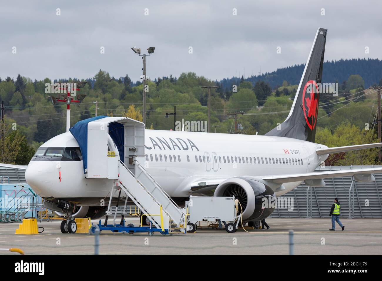 787 production line hi-res stock photography and images - Alamy