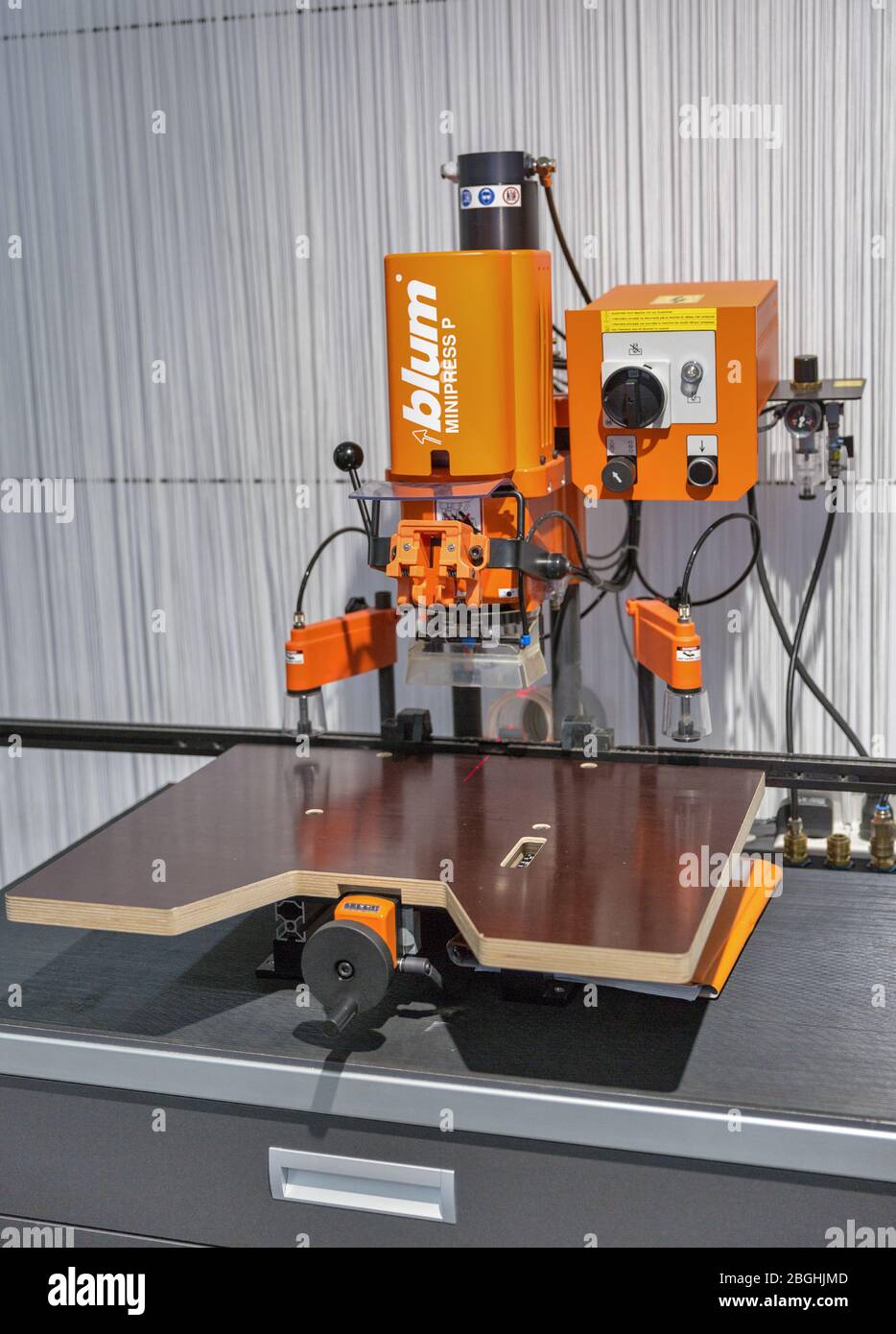 Sawing accessory hi-res stock photography and images - Alamy