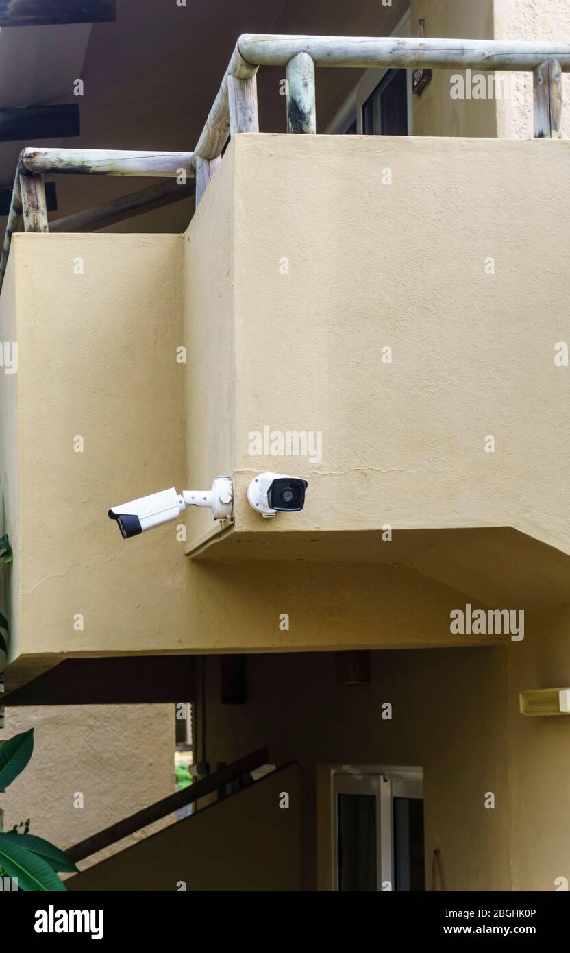 Cctv house exterior hi-res stock photography and images - Alamy