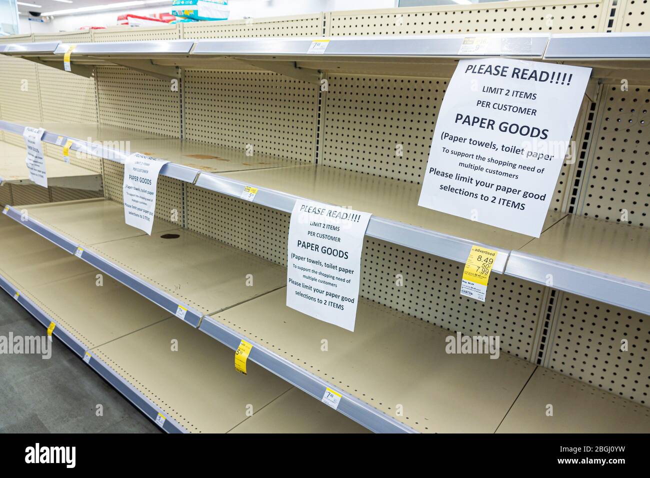 Walgreens pharmacy drugstore inside interior hi-res stock photography ...