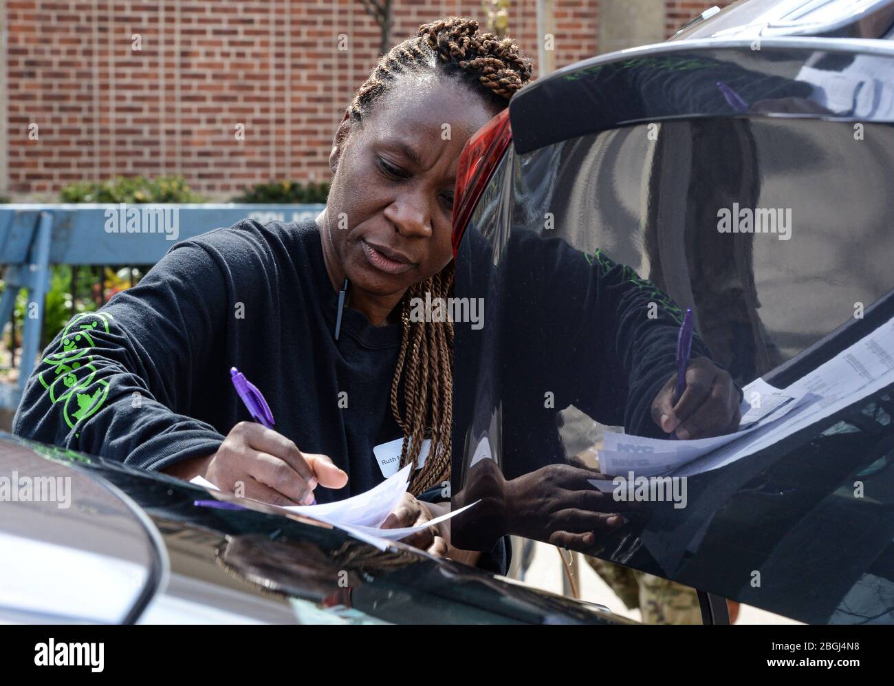 Nyc tlc driver hi-res stock photography and images - Alamy