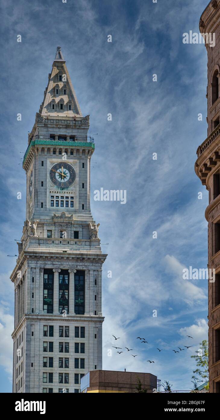Clock building boston hi-res stock photography and images - Alamy