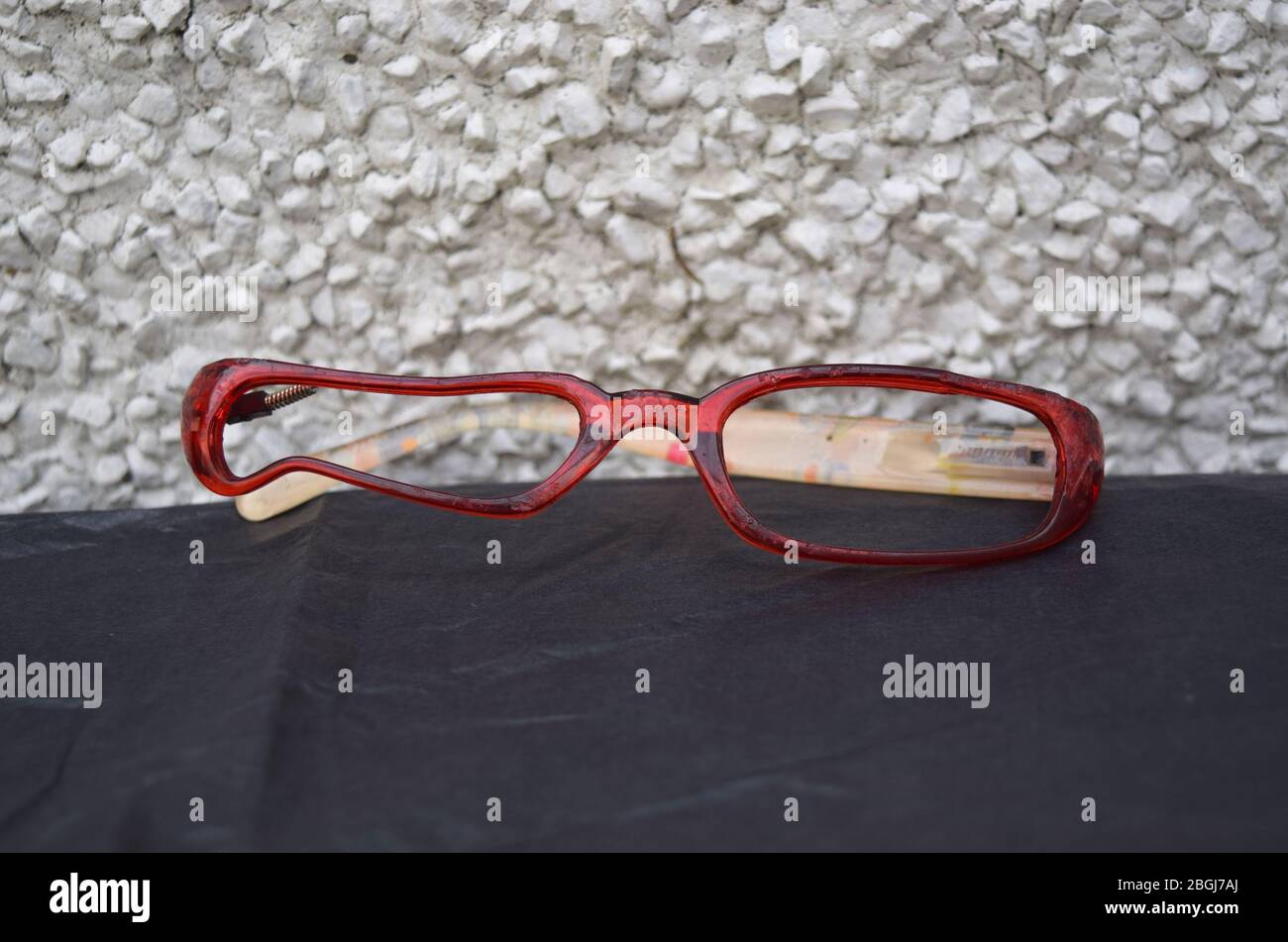 Funny red glasses frame on contrast background Stock Photo - Alamy