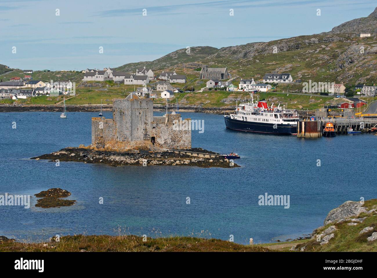The harbour at castlebay hi-res stock photography and images - Alamy