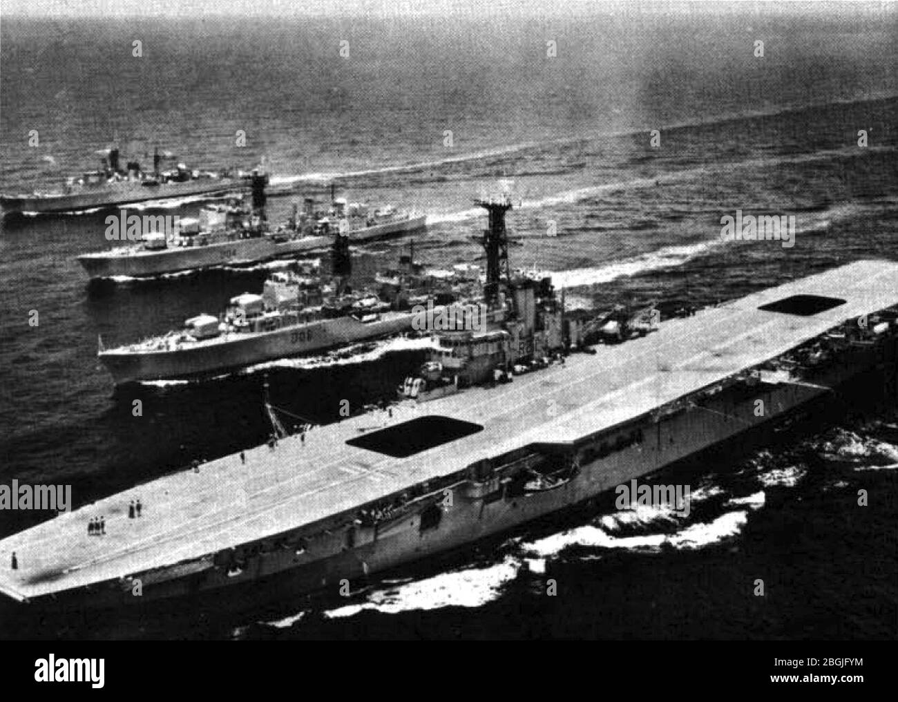 HMAS Melbourne (R21) with destroyers c1962 Stock Photo - Alamy