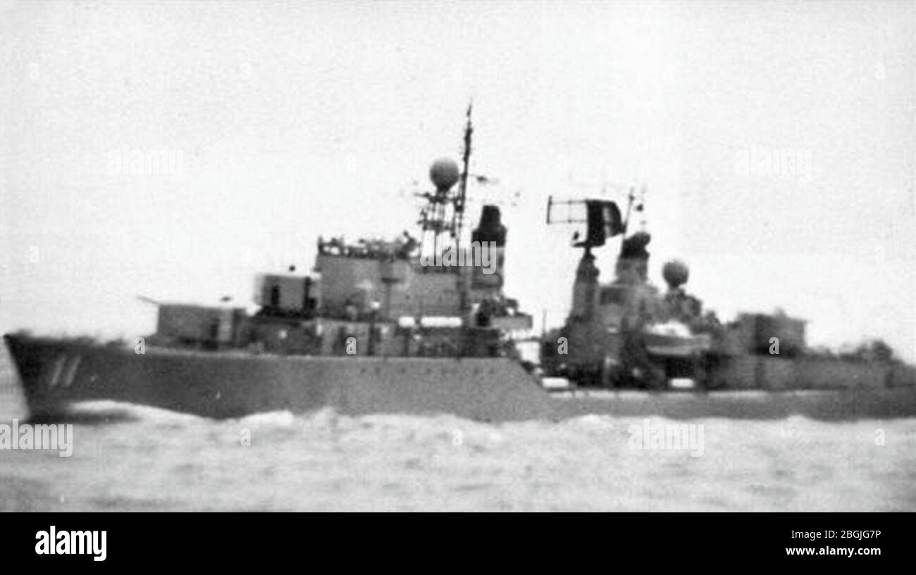 HMAS Vampire (D11) underway in the Red Sea, circa in 1975 Stock Photo ...