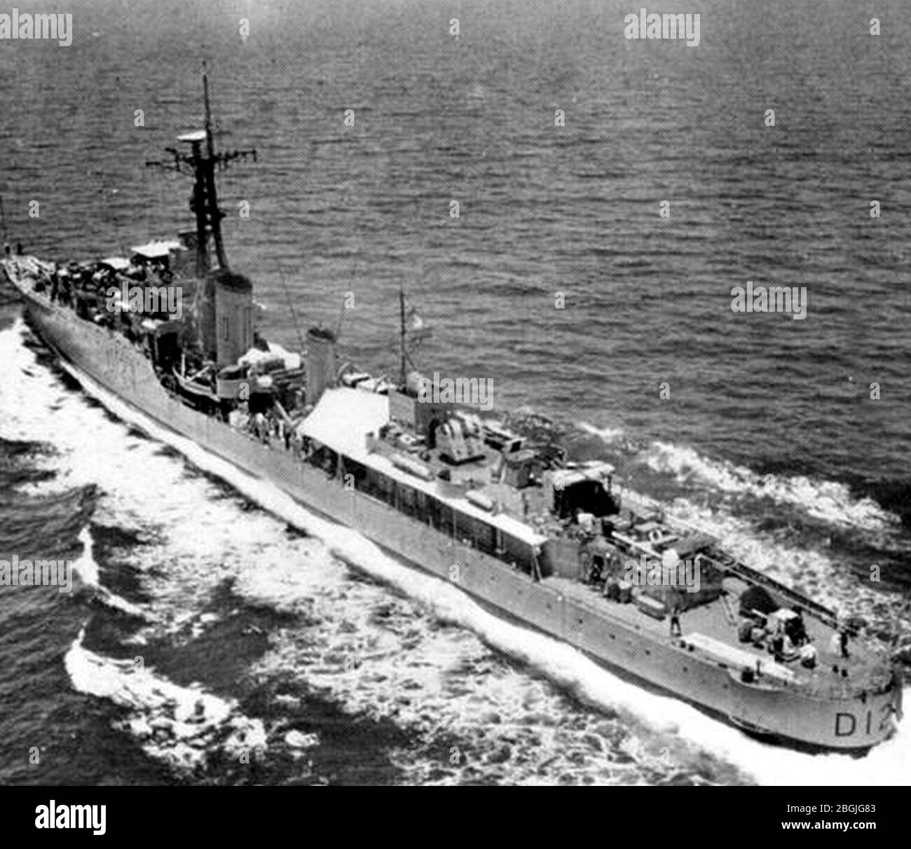 HMAS Warramunga (D123) underway in the South China Sea in May 1958 ...
