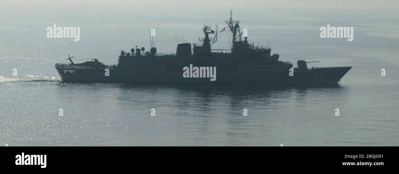 HMAS Toowoomba (FFH-156) crop Stock Photo - Alamy