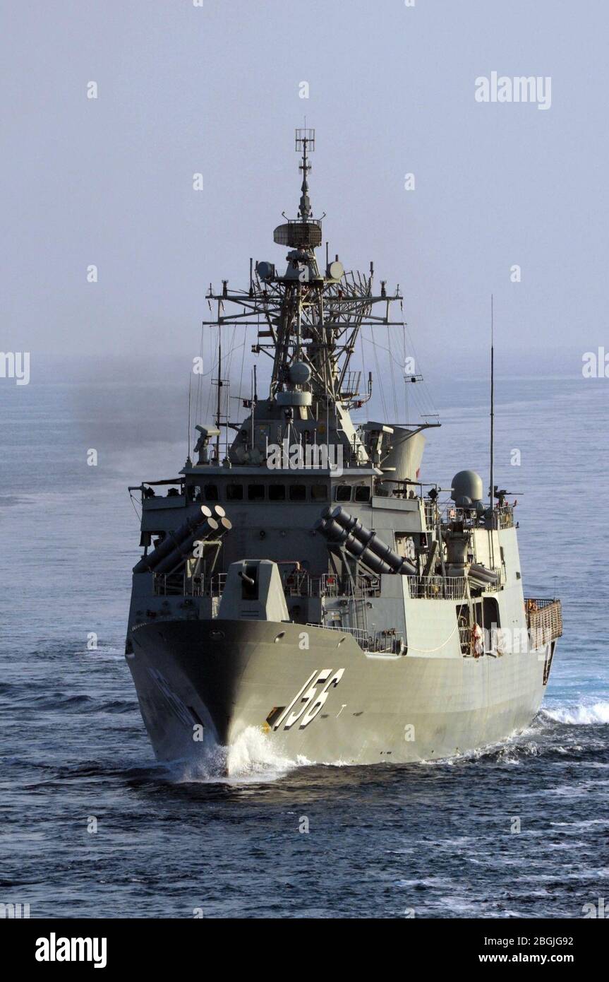 HMAS Toowoomba FFH-156 Gulf of Oman Stock Photo - Alamy