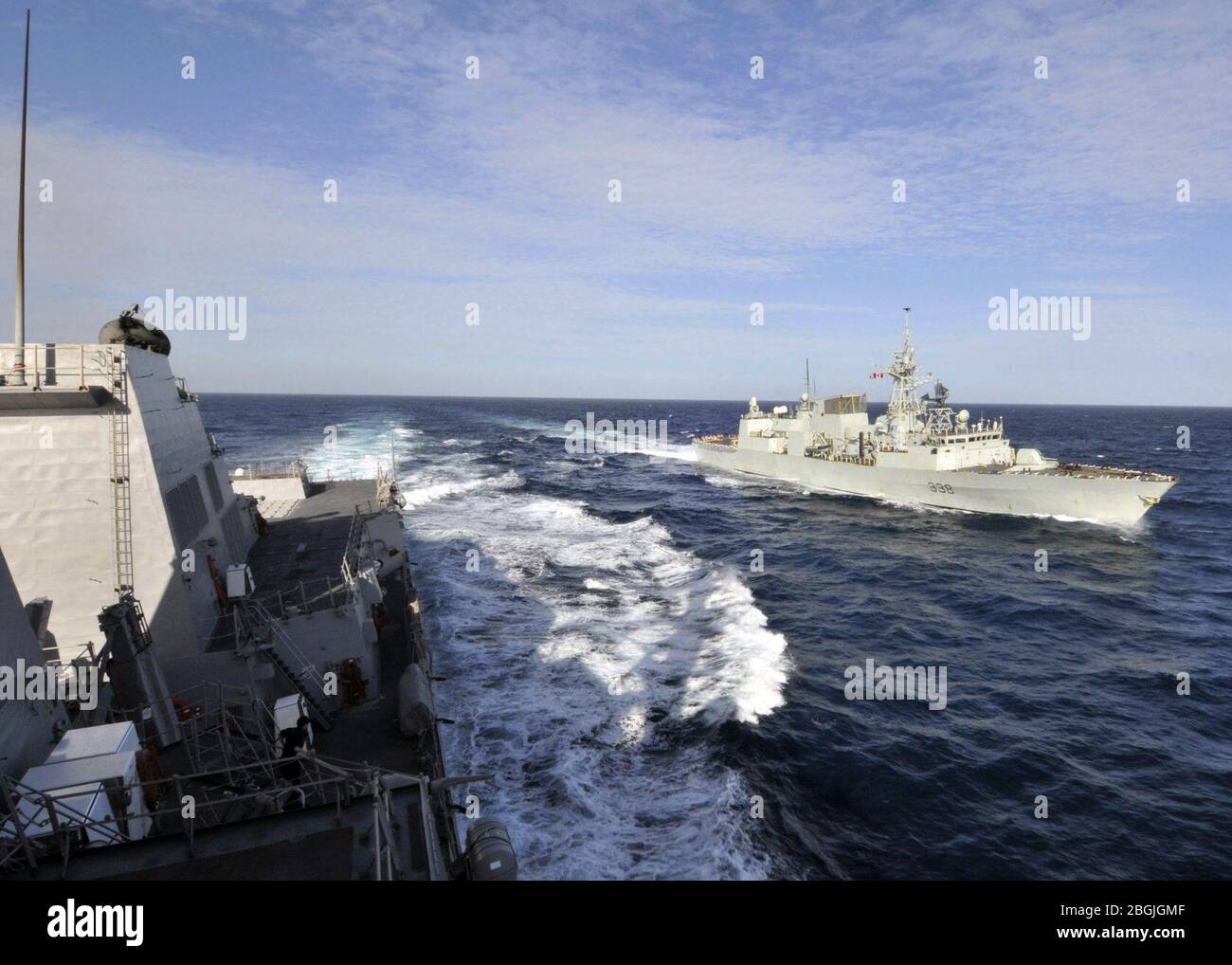 HMCS Winnipeg (FFH-338 Stock Photo - Alamy