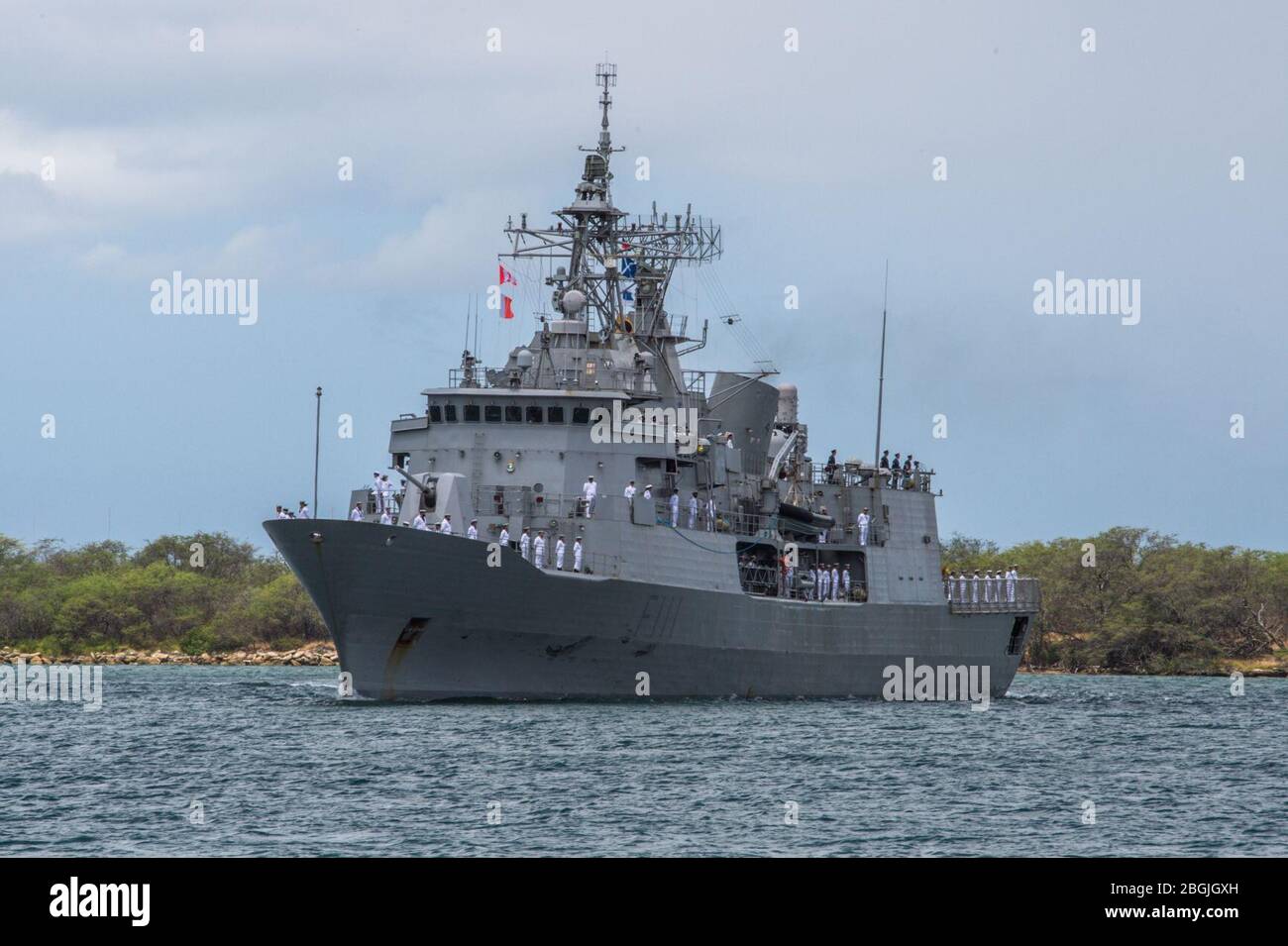 HMNZS Te Mana sailing into Pearl Harbor June 2018 Stock Photo - Alamy