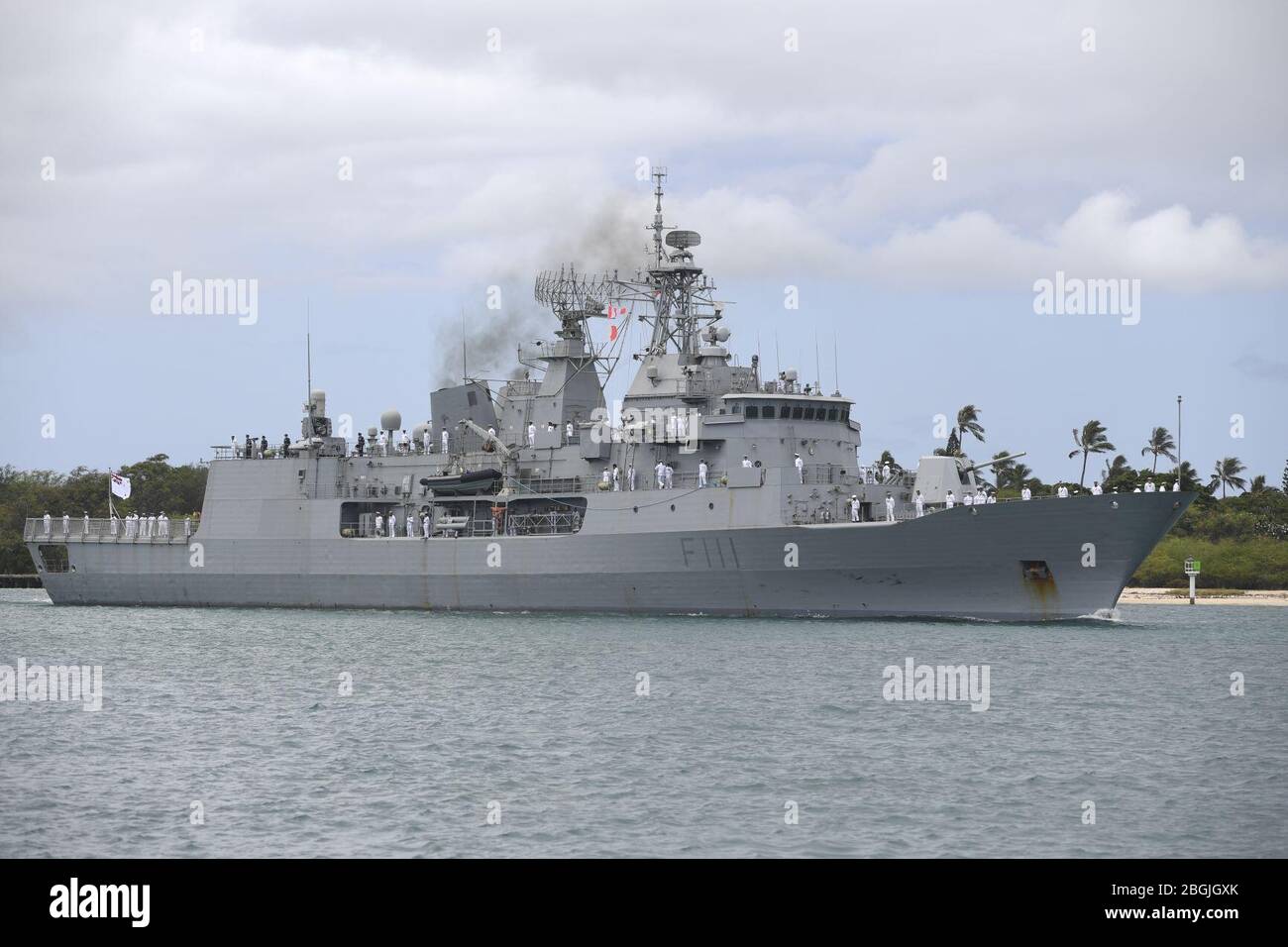 HMNZS Te Mana arrives at Pearl Harbor in June 2018 Stock Photo - Alamy