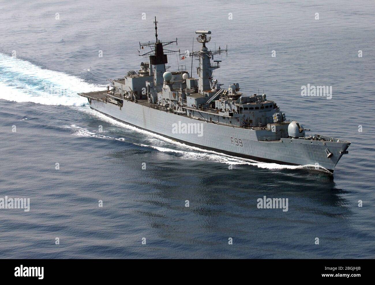 HMS Cornwall F99 Stock Photo - Alamy