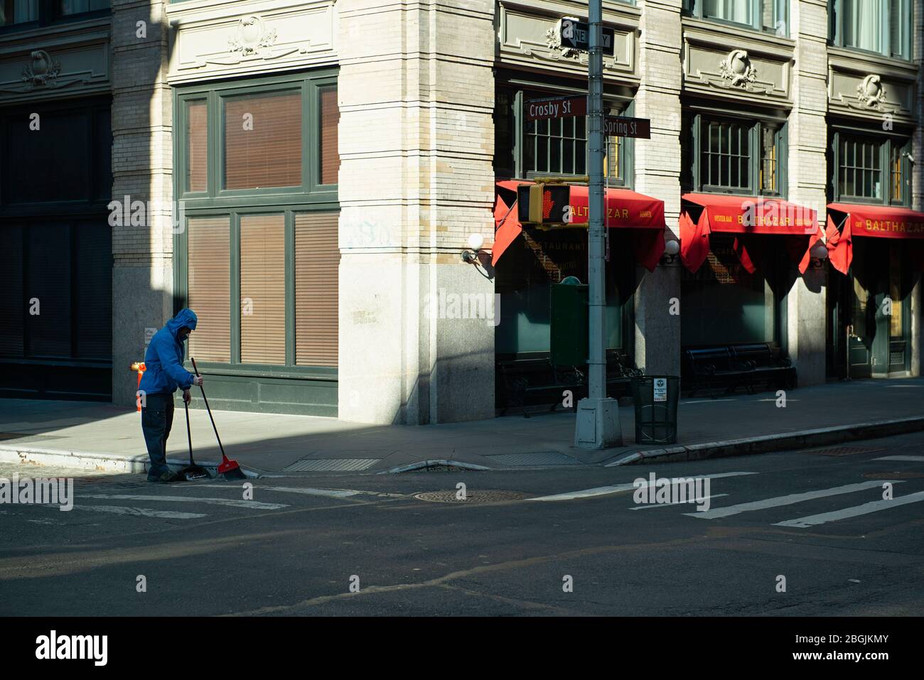 Worker sweeping hi-res stock photography and images - Alamy