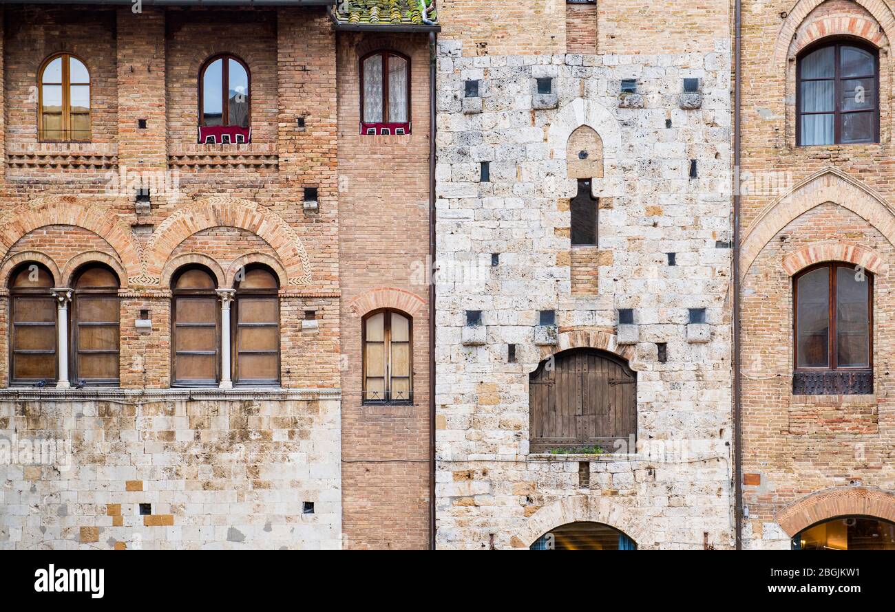medieval housing front in Florence / Tuscany Stock Photo - Alamy