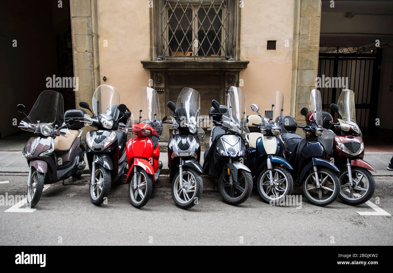 Multiple scooters hi-res stock photography and images - Alamy