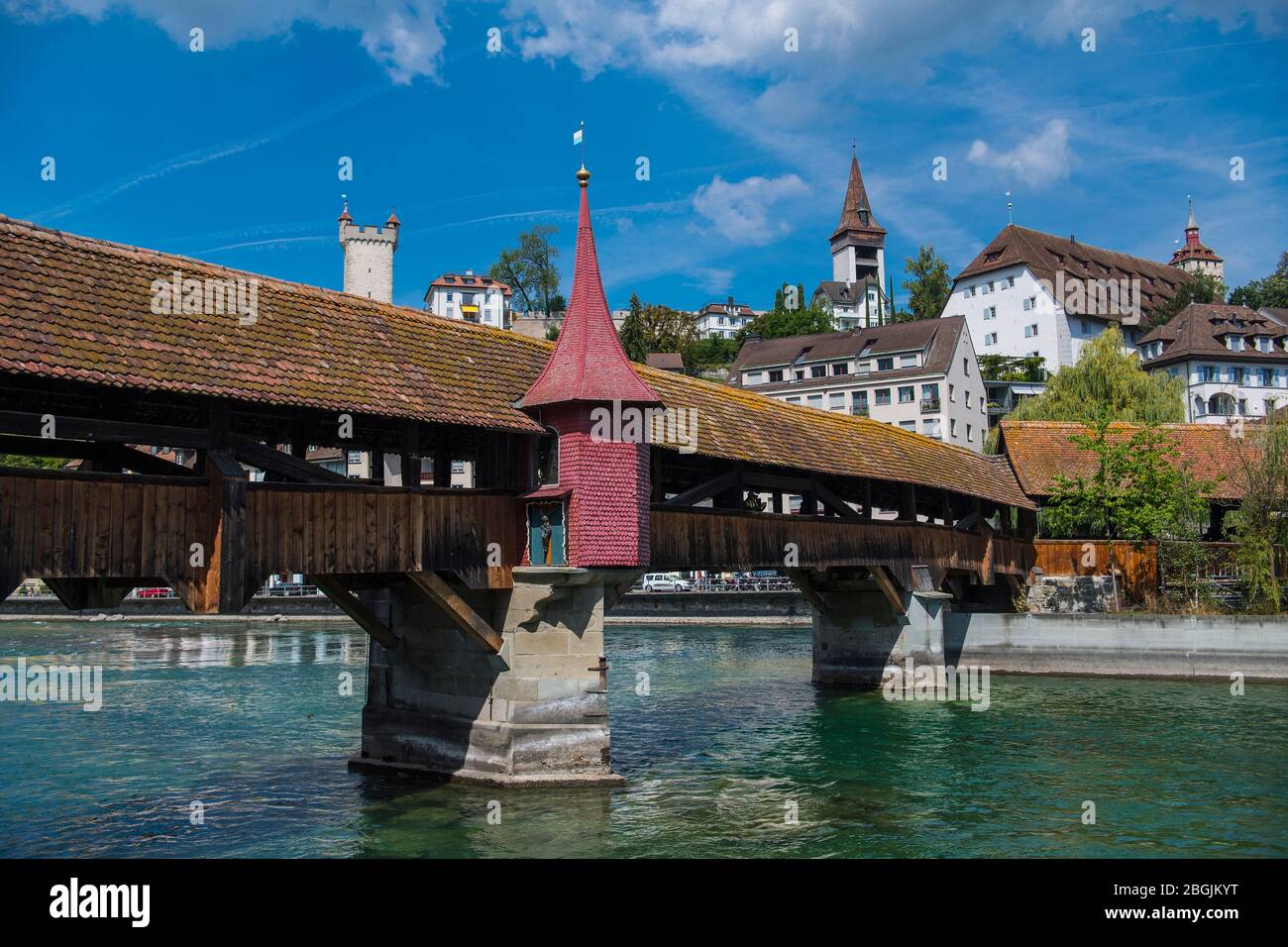 Wooden bridge lucerne hi-res stock photography and images - Alamy
