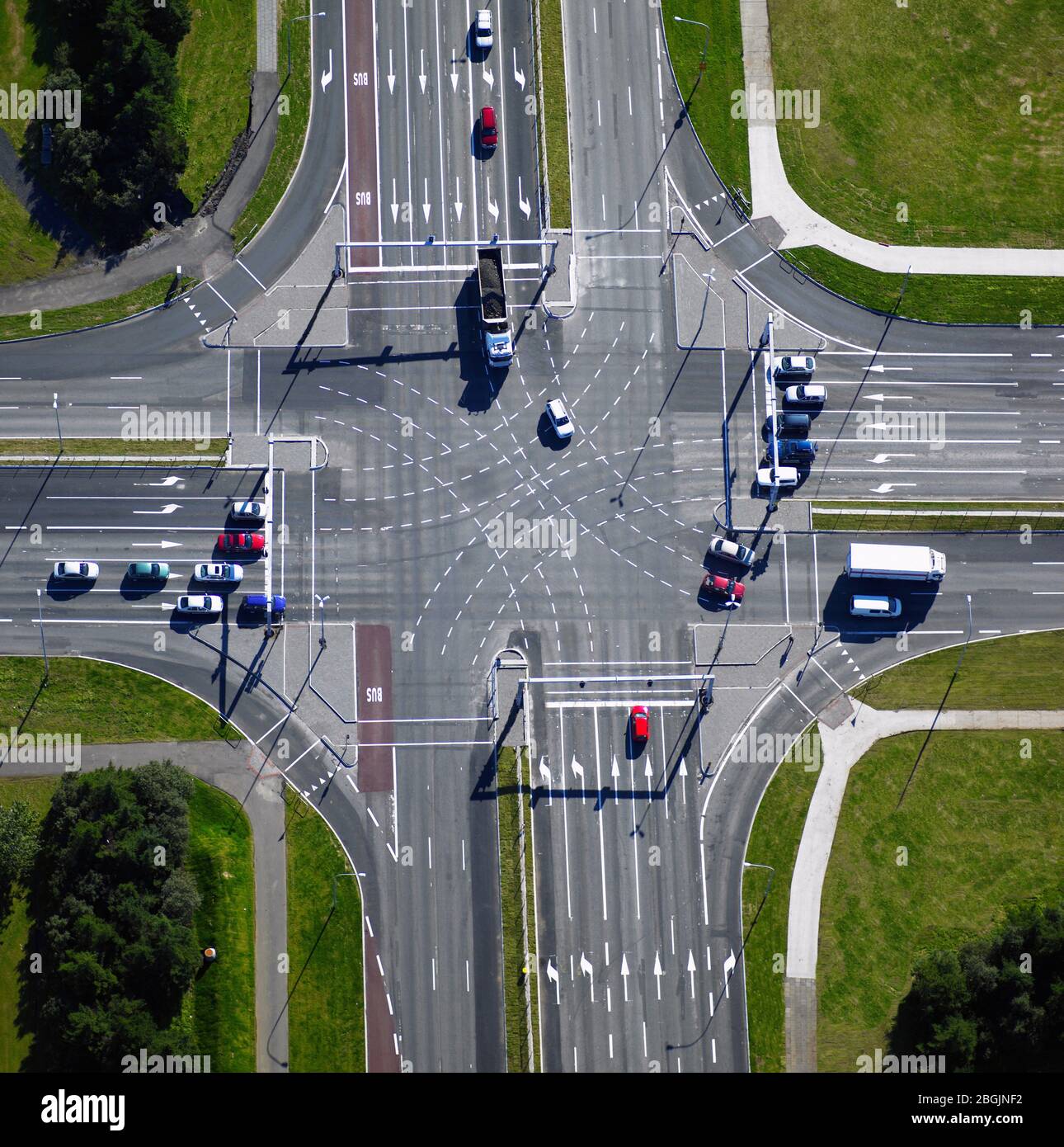 Aerial forward hi-res stock photography and images - Alamy