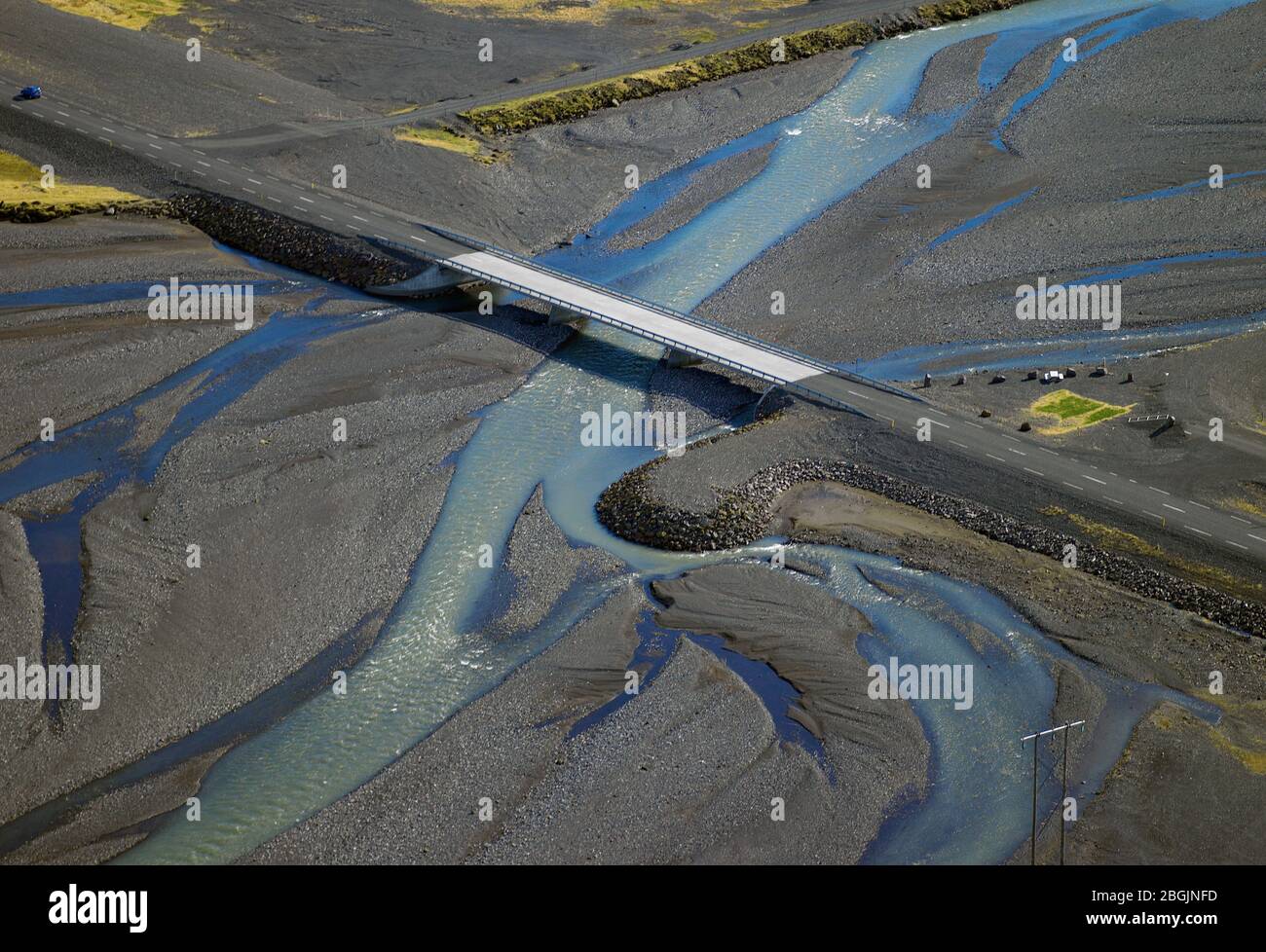 Glacial river bridge hi-res stock photography and images - Alamy