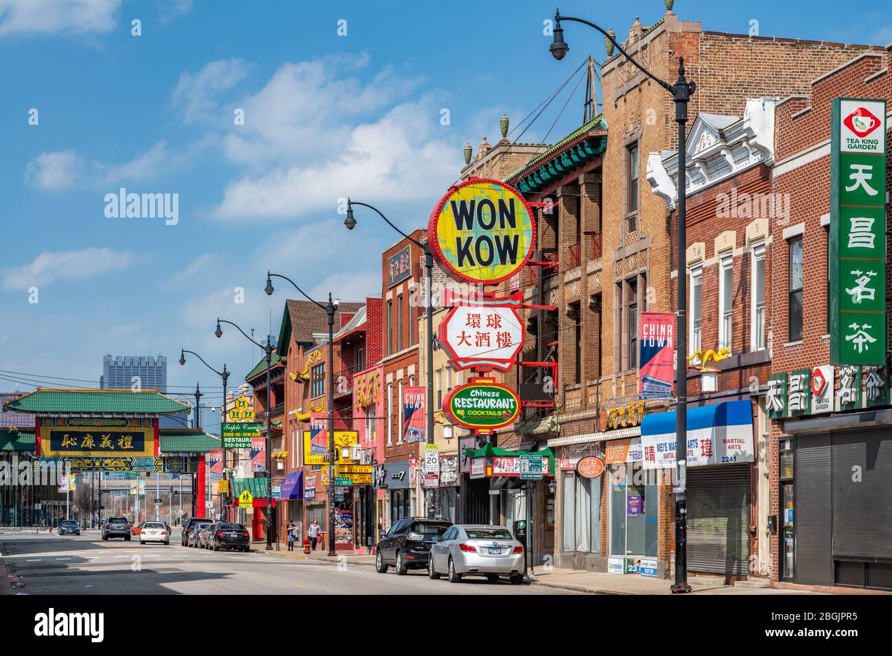Streetscape of Chicago's Chinatown Stock Photo - Alamy