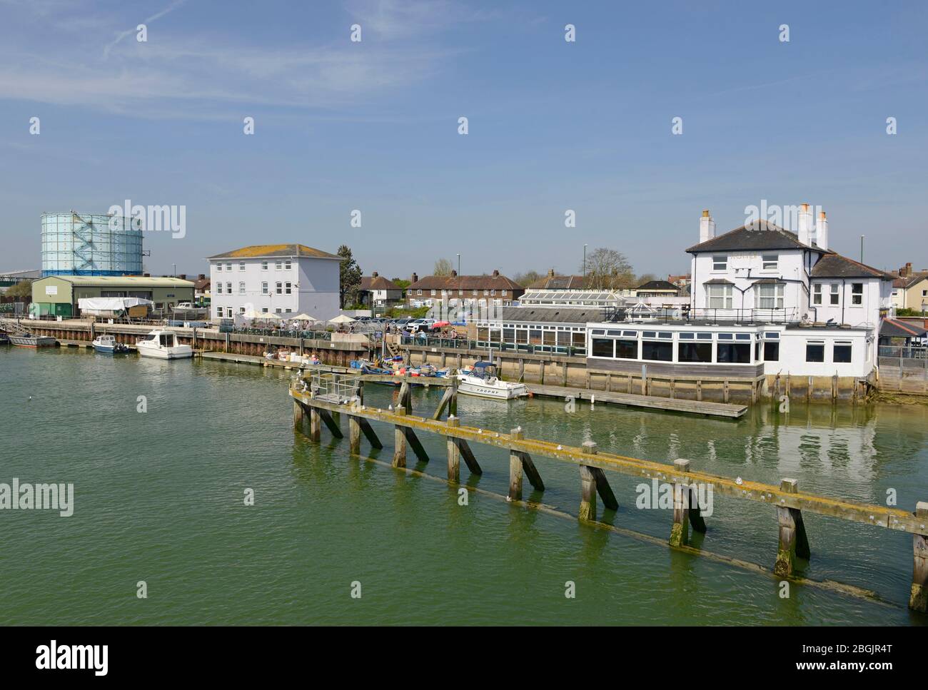 Boats in littlehampton harbour littlehampton hi-res stock photography ...