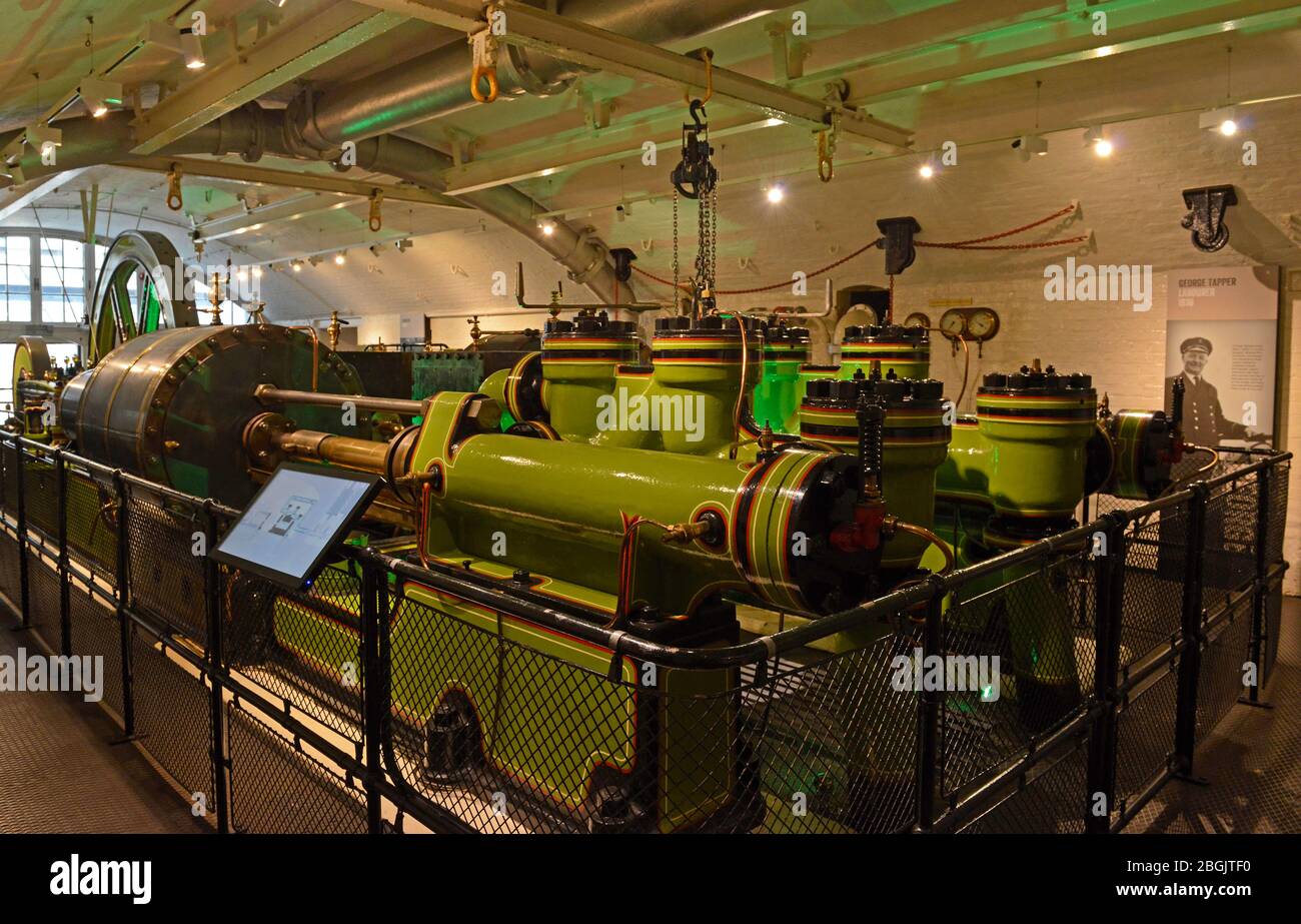 Beautifully restored components of Tower Bridge's old lifting mechanism ...