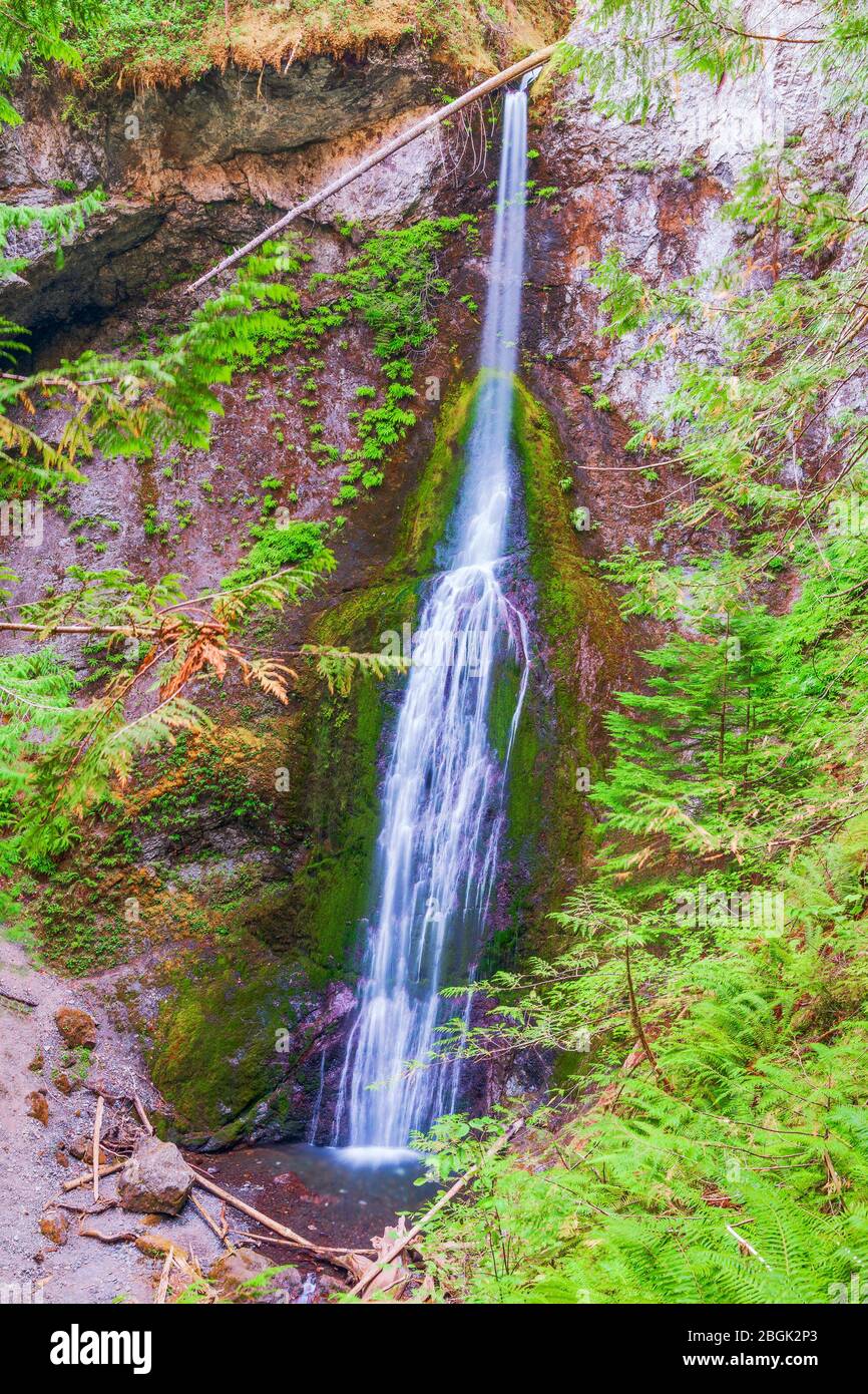 Hike crescent lake hi-res stock photography and images - Alamy