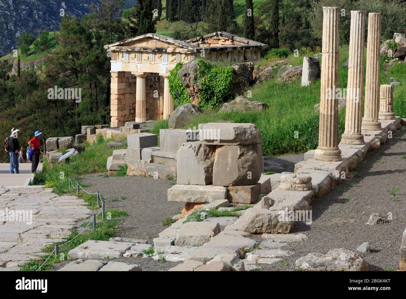 Ruins of delphi hi-res stock photography and images - Alamy