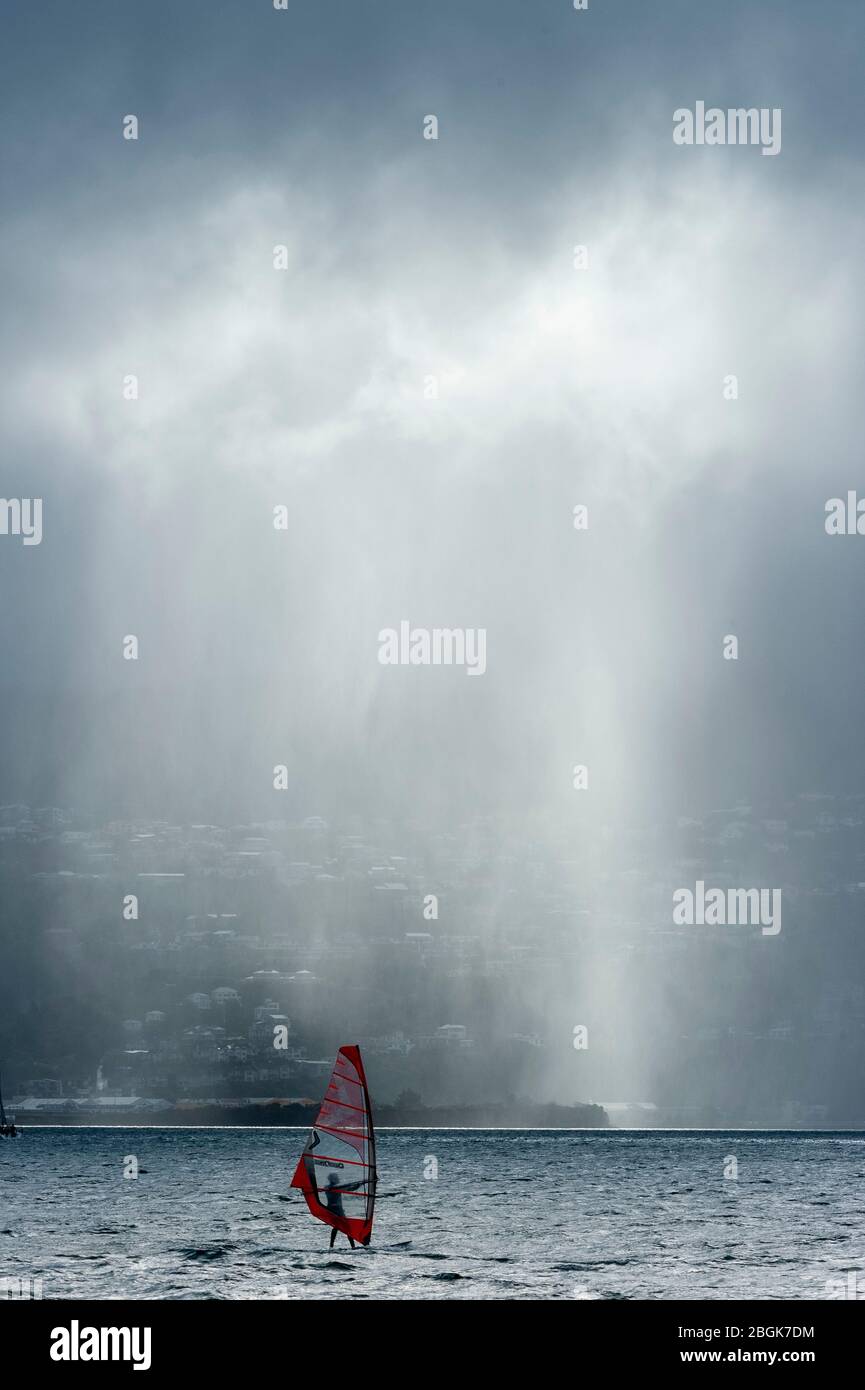 Race yacht sailing hi-res stock photography and images - Alamy