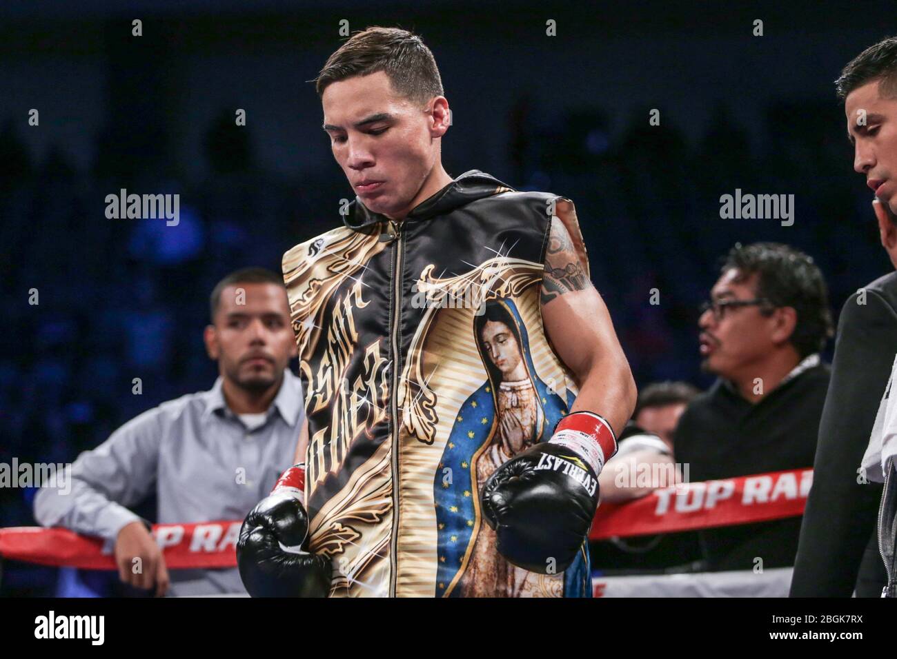 The Mexican boxer originally from Sonora Nogales, Oscar Valdez (gold ...