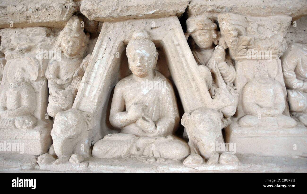 Buddhist statue pakistan hi-res stock photography and images - Alamy
