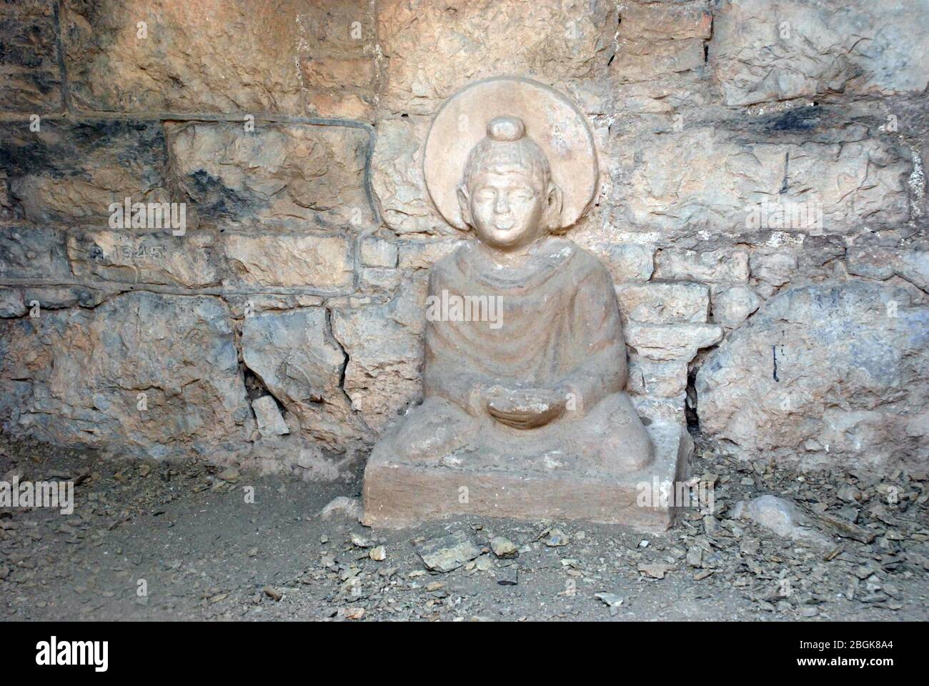 Buddhist temple pakistan hi-res stock photography and images - Alamy
