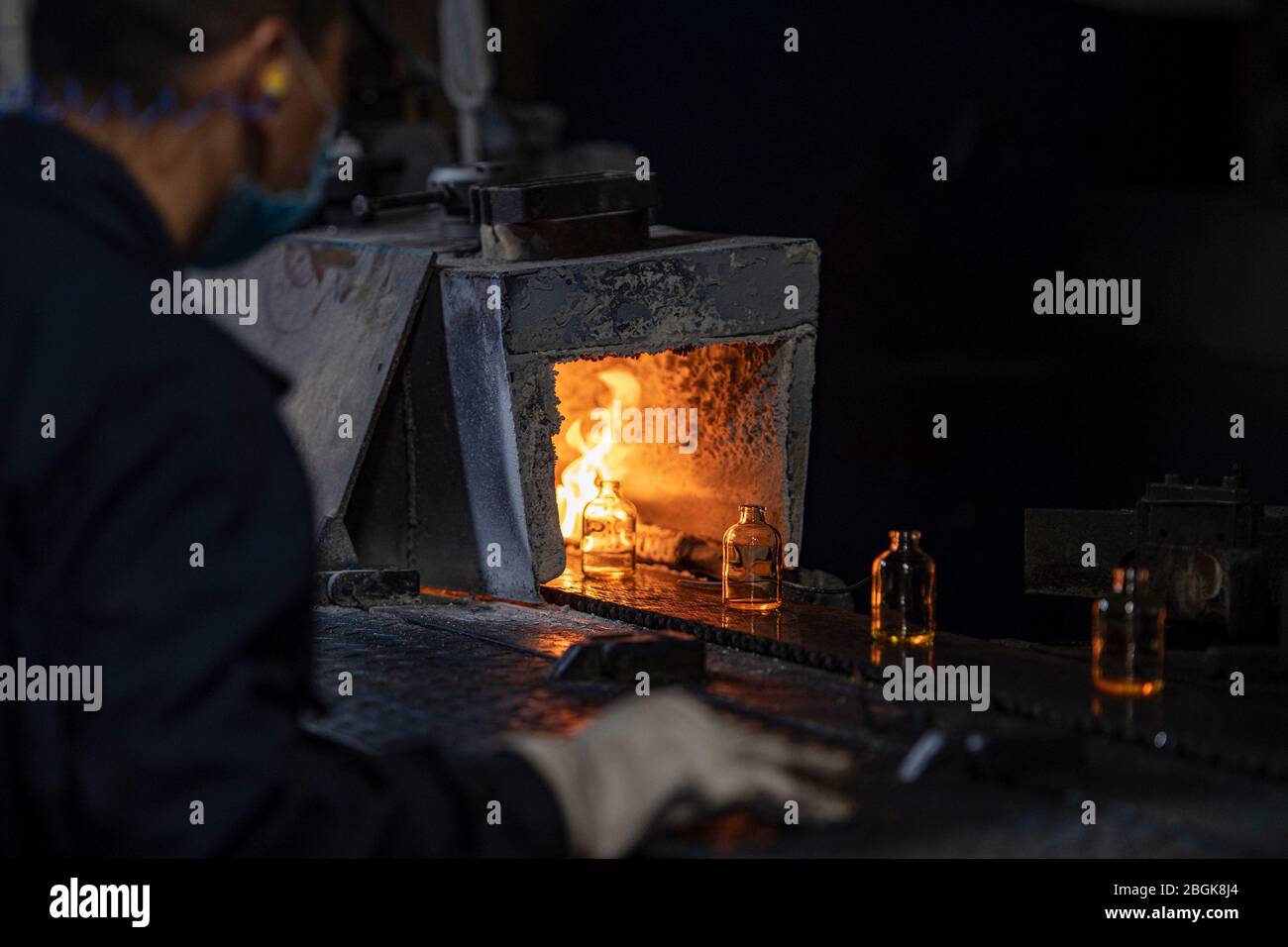 Medical uses hi-res stock photography and images - Alamy