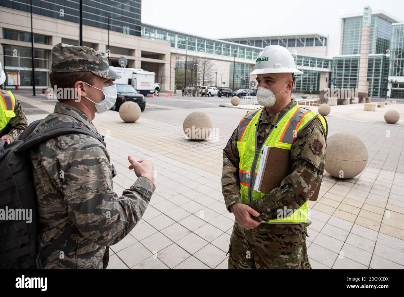 U.S. Air Force Second Lieutenant Jon Kent and Lieutenant Colonel ...